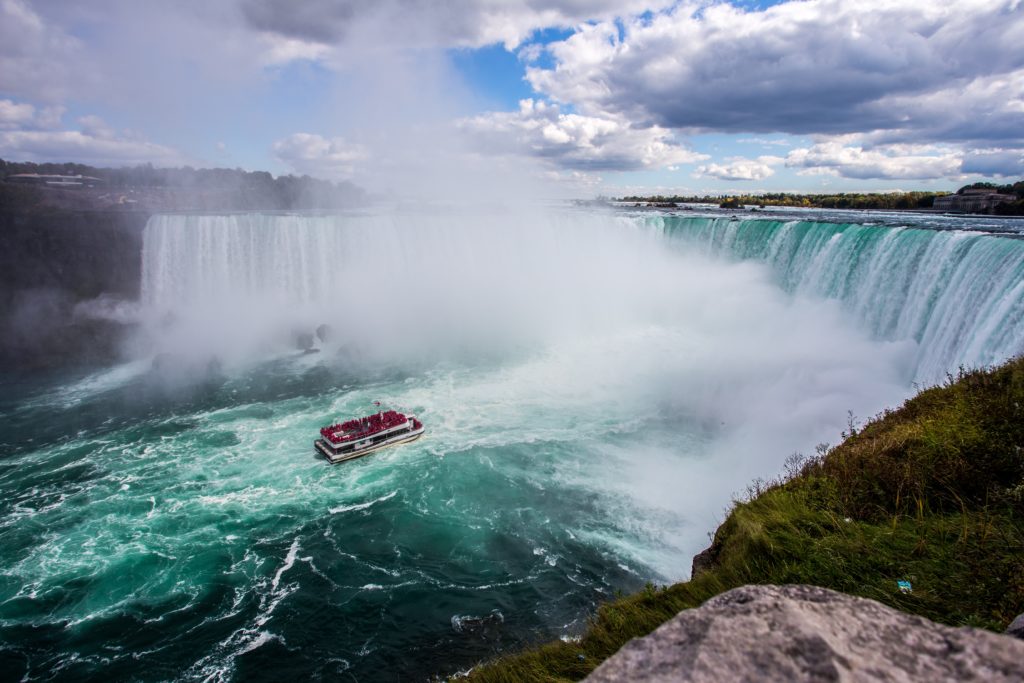 You'll Never Forget this Magical Boat Ride at Niagara Falls - Traveler ...